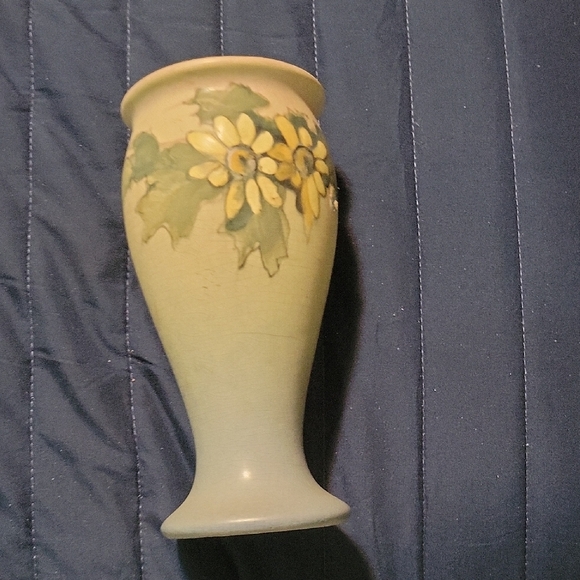 Weller | Accents | Vintage Weller Vase | Poshmark